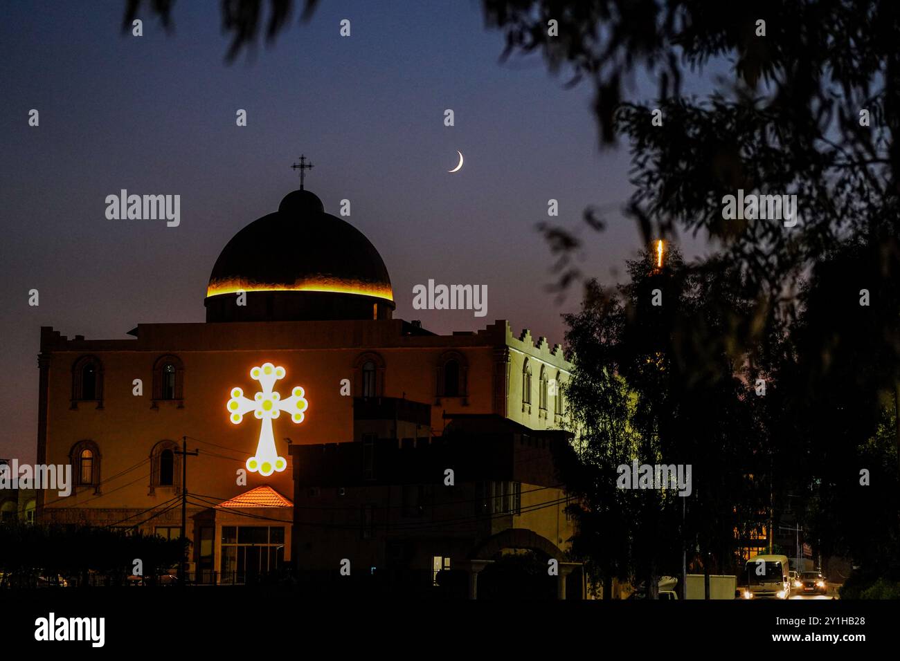 Dohuk, Iraq. 06th Sep, 2024. A view of the crescent moon rising behind ...