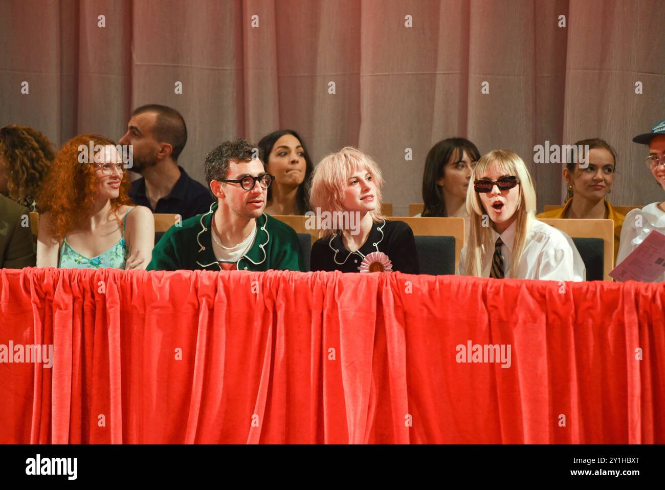 New York, USA. 06th Sep, 2024. Karen Elson, Jack Antonoff, Hayley ...