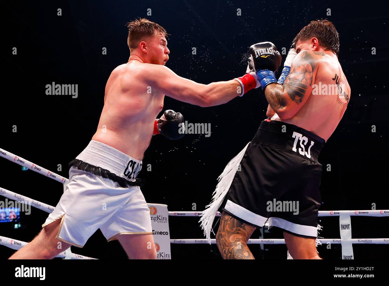 Perth, Australia. 07th Sep, 2024. Lewis Clarke of Australia fights Dylan Winter of Australia at ...