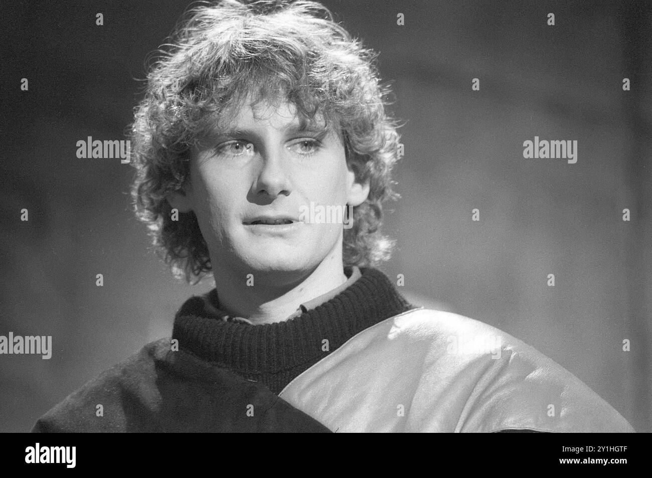 Talkshow presenter Black and White Stock Photos & Images - Alamy