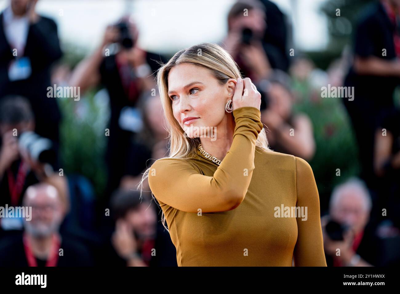 VENICE, ITALY - SEPTEMBER 06: Bar Refaeli attends the "Nuovo IMAE Award ...