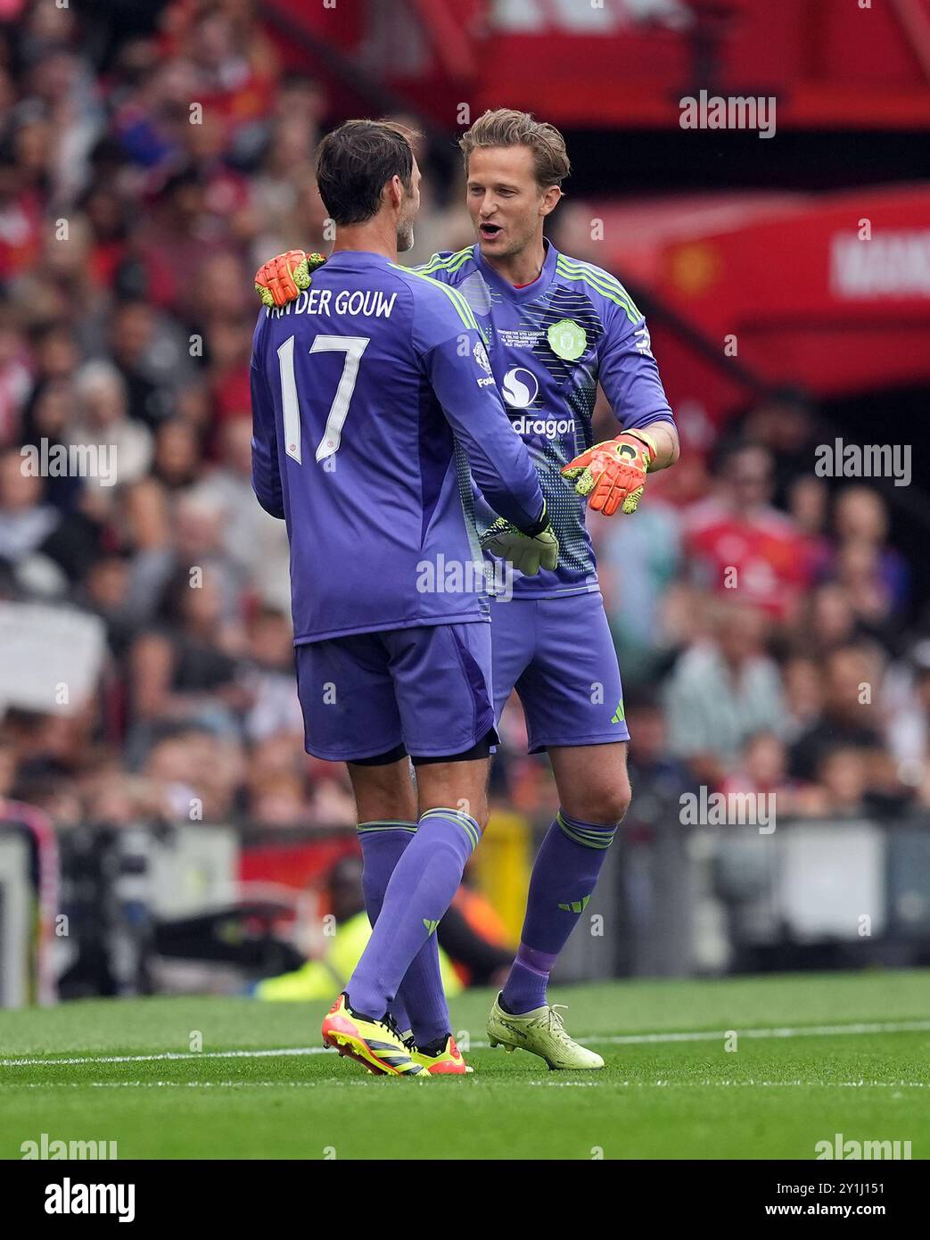 Manchester United Legends' goalkeeper Anders Lindegaard replaces ...