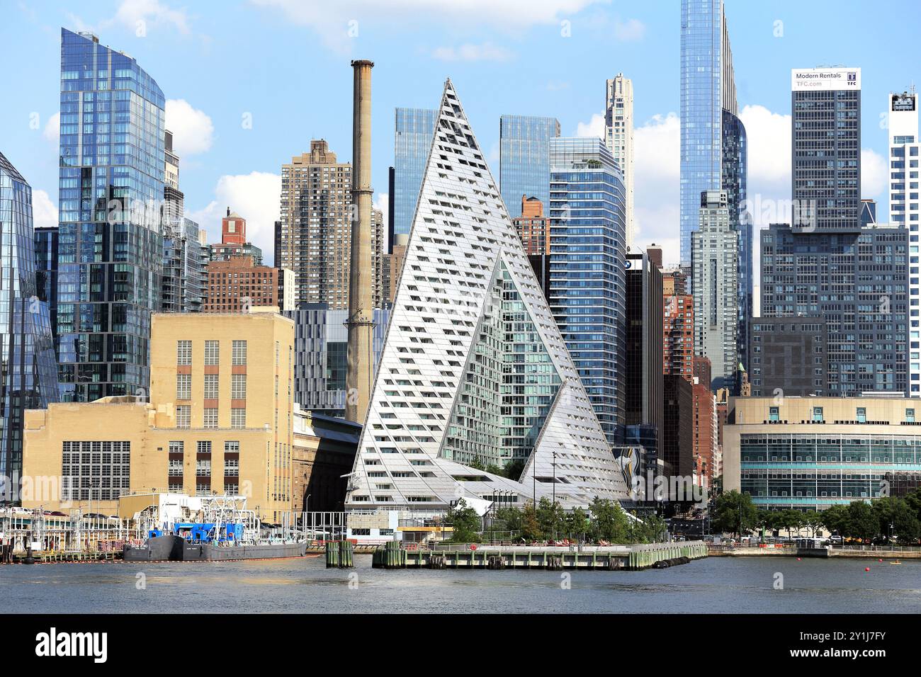 Triangular shaped building hi-res stock photography and images - Alamy