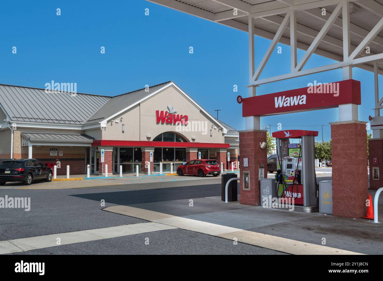 Wawa, popular convenience store and gas station, Pennsylvania USA Stock Photo - Alamy