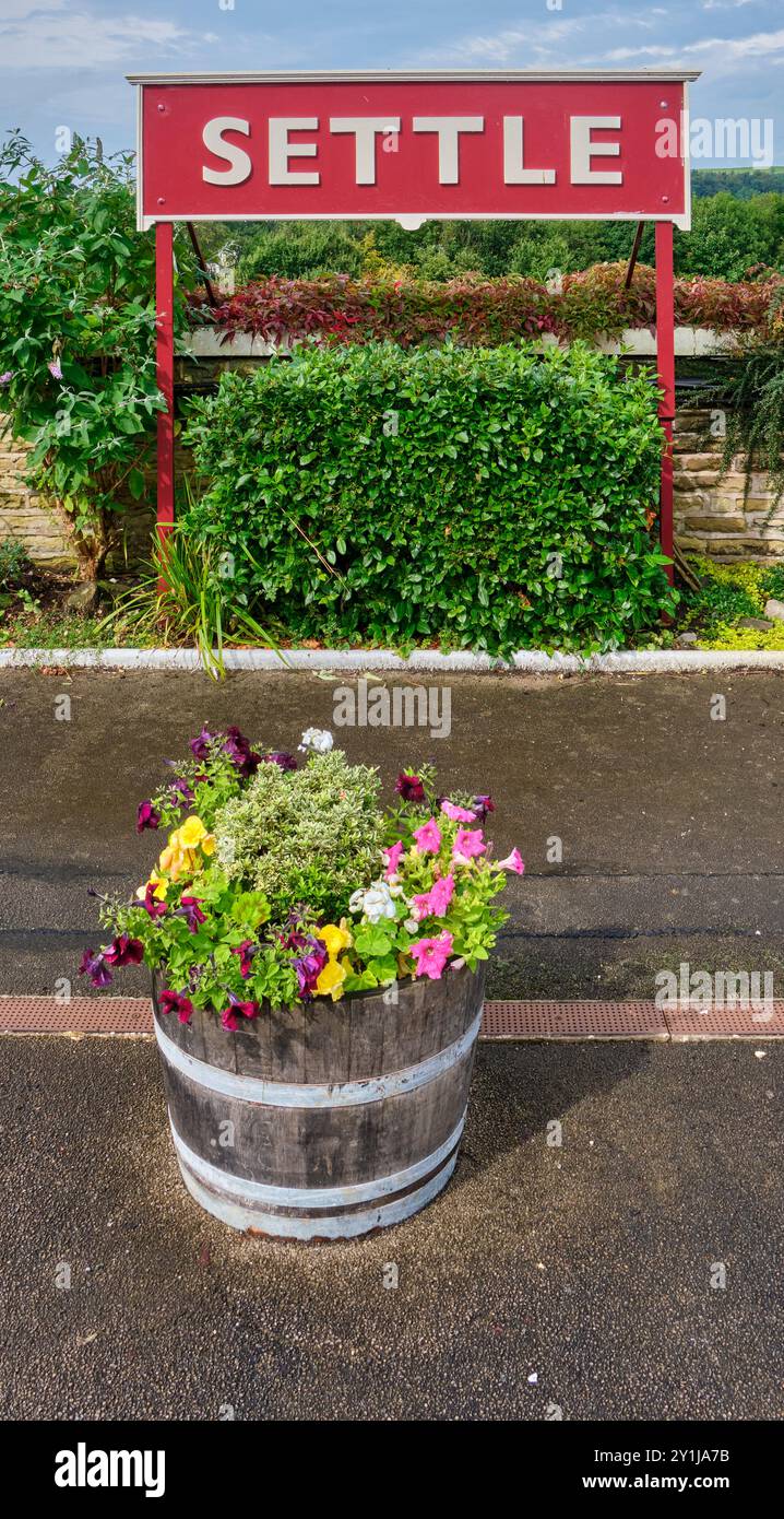 Sign at Settle Station for the Settle to Carlisle Railway Line, Settle ...