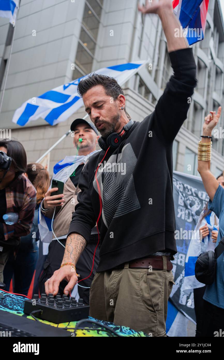 London, England. 7th Sept 2024. A vigil was held at the Israel Embassy ...