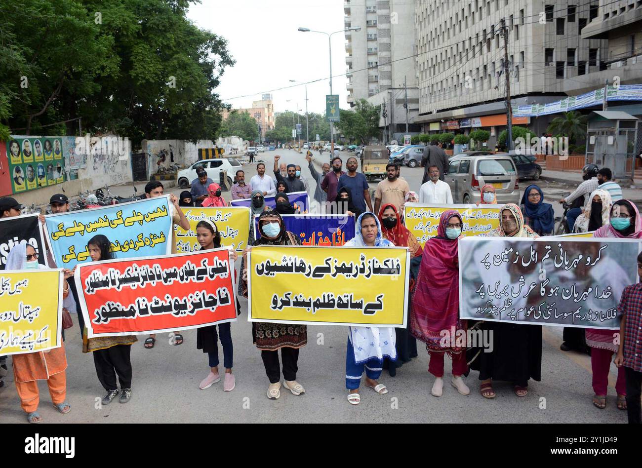 Residents of Malir Memon Goth are holding protest demonstration against ...