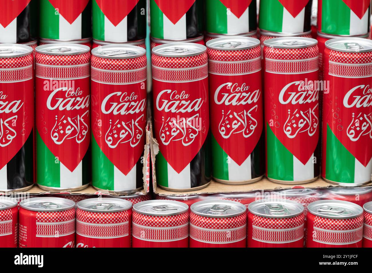 Soft drink war hi-res stock photography and images - Alamy