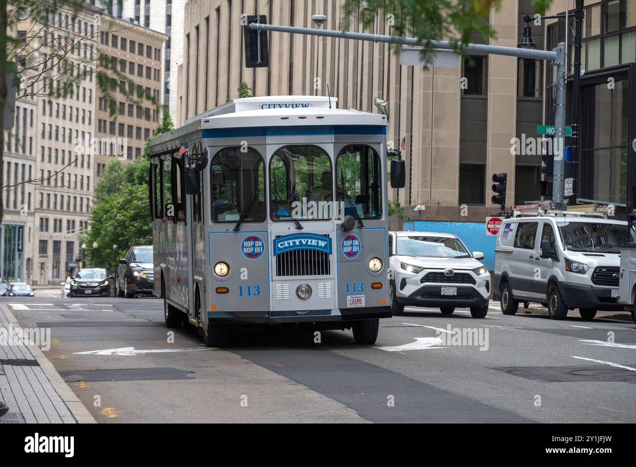 City view trolley tours and a Boston Duck Tour land and water ...