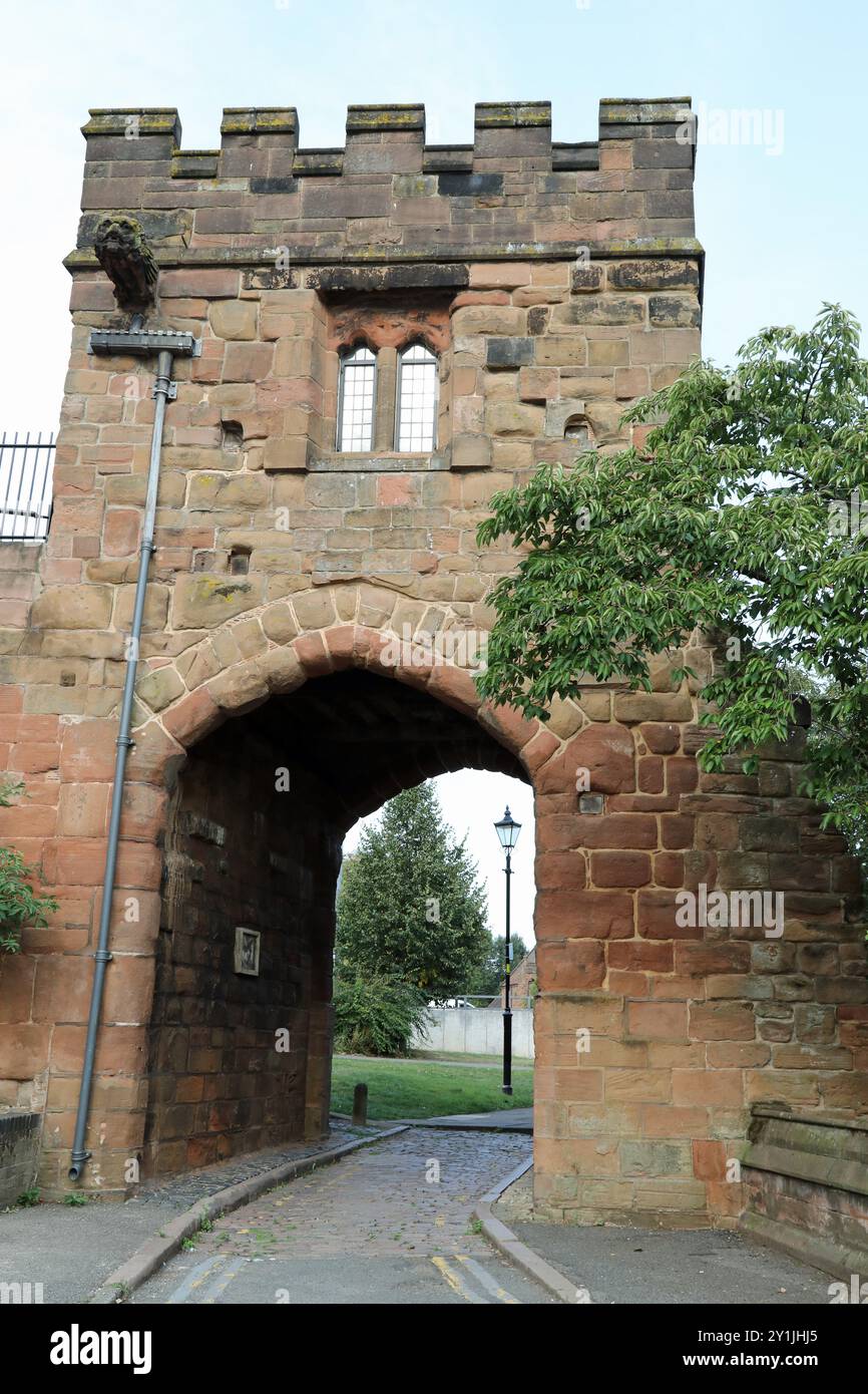 14th century medieval street hi-res stock photography and images - Alamy