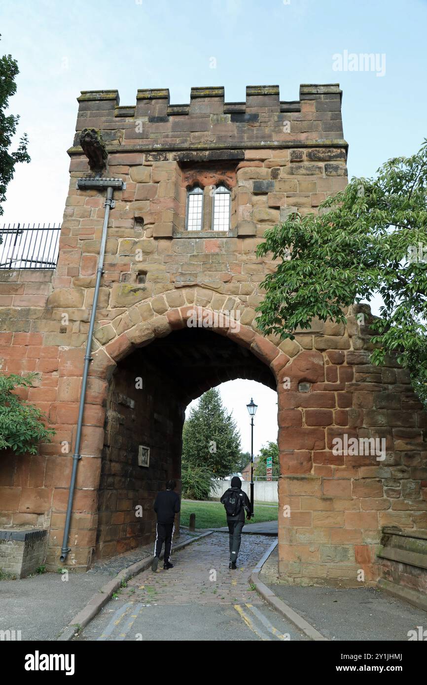 14th century monument hi-res stock photography and images - Alamy