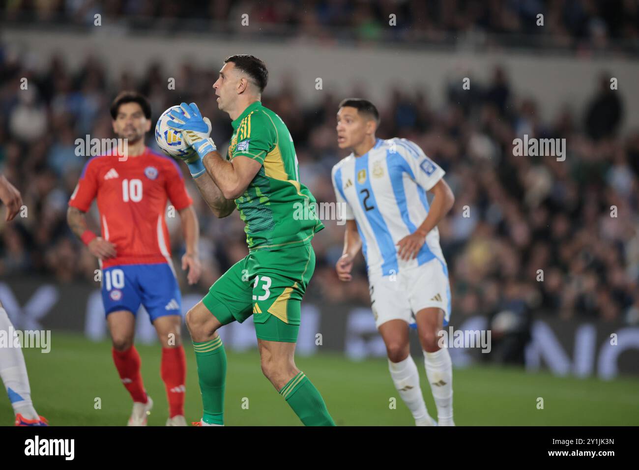 Dibu martínez hi-res stock photography and images - Alamy
