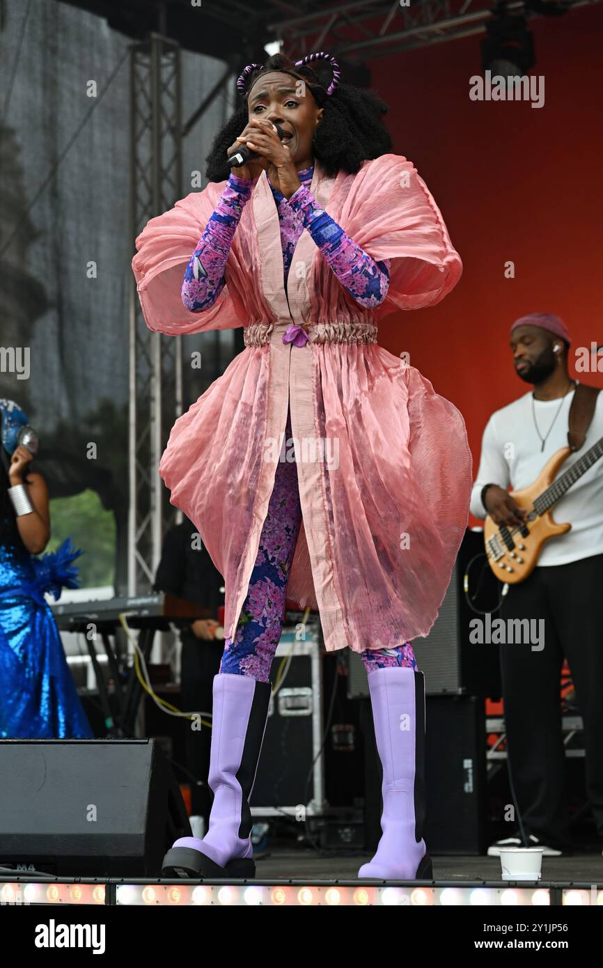 LONDON, UK. 7th Sep, 2024. Krar Collective and singer Shingai performs ...