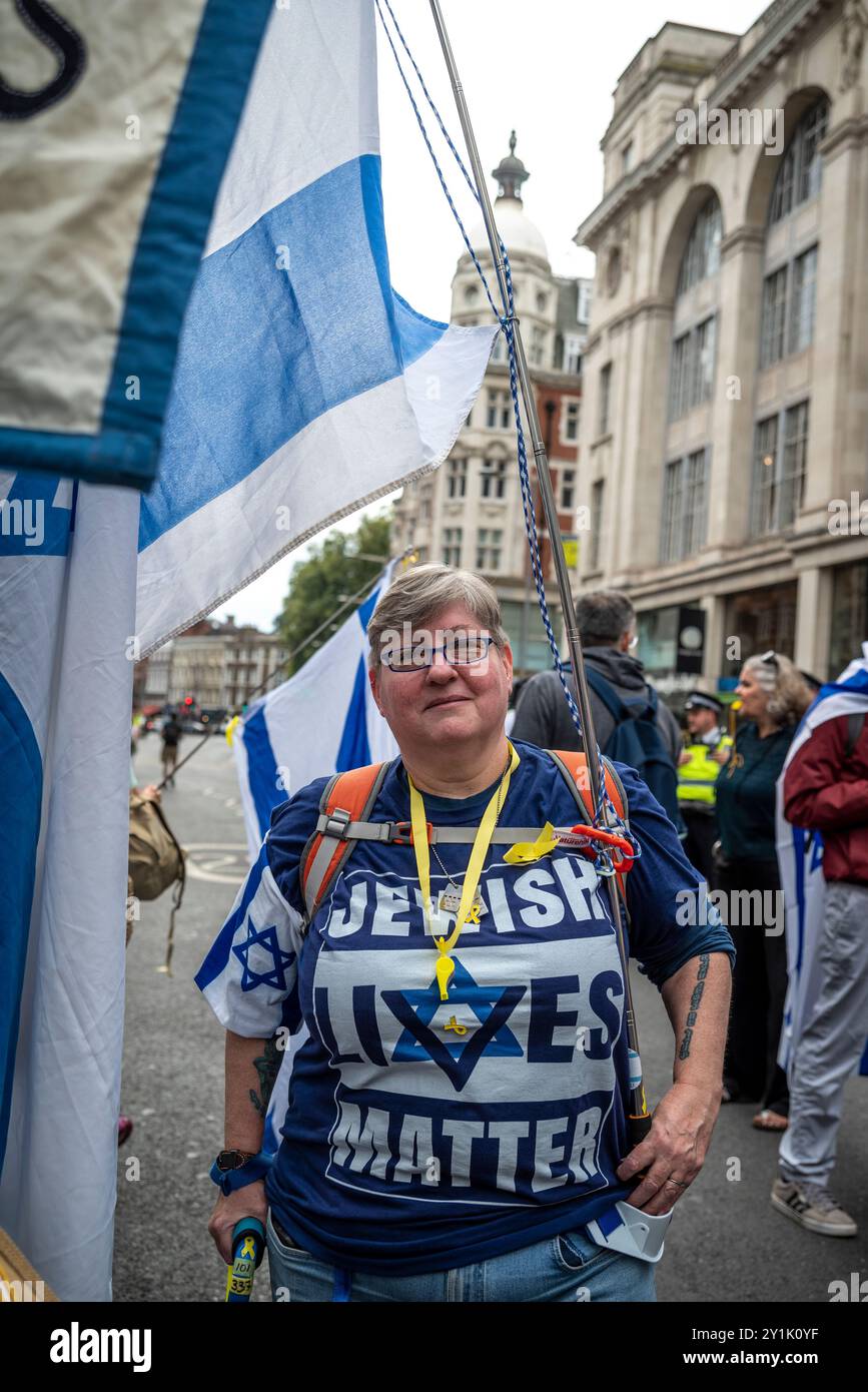 Nova Party in front of the Israeli Embassy in London organised by Stop ...