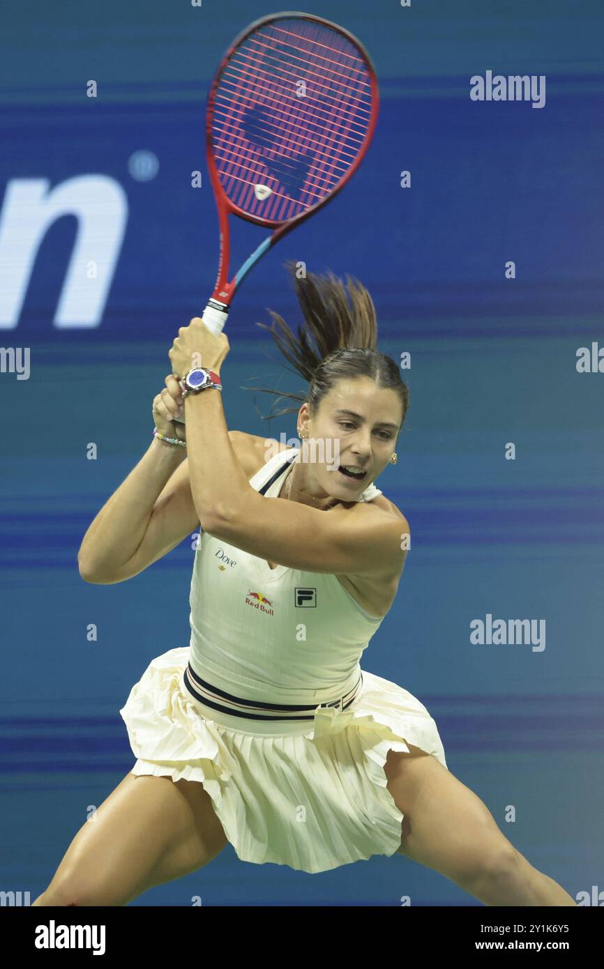 Emma navarro 2024 hi-res stock photography and images - Alamy