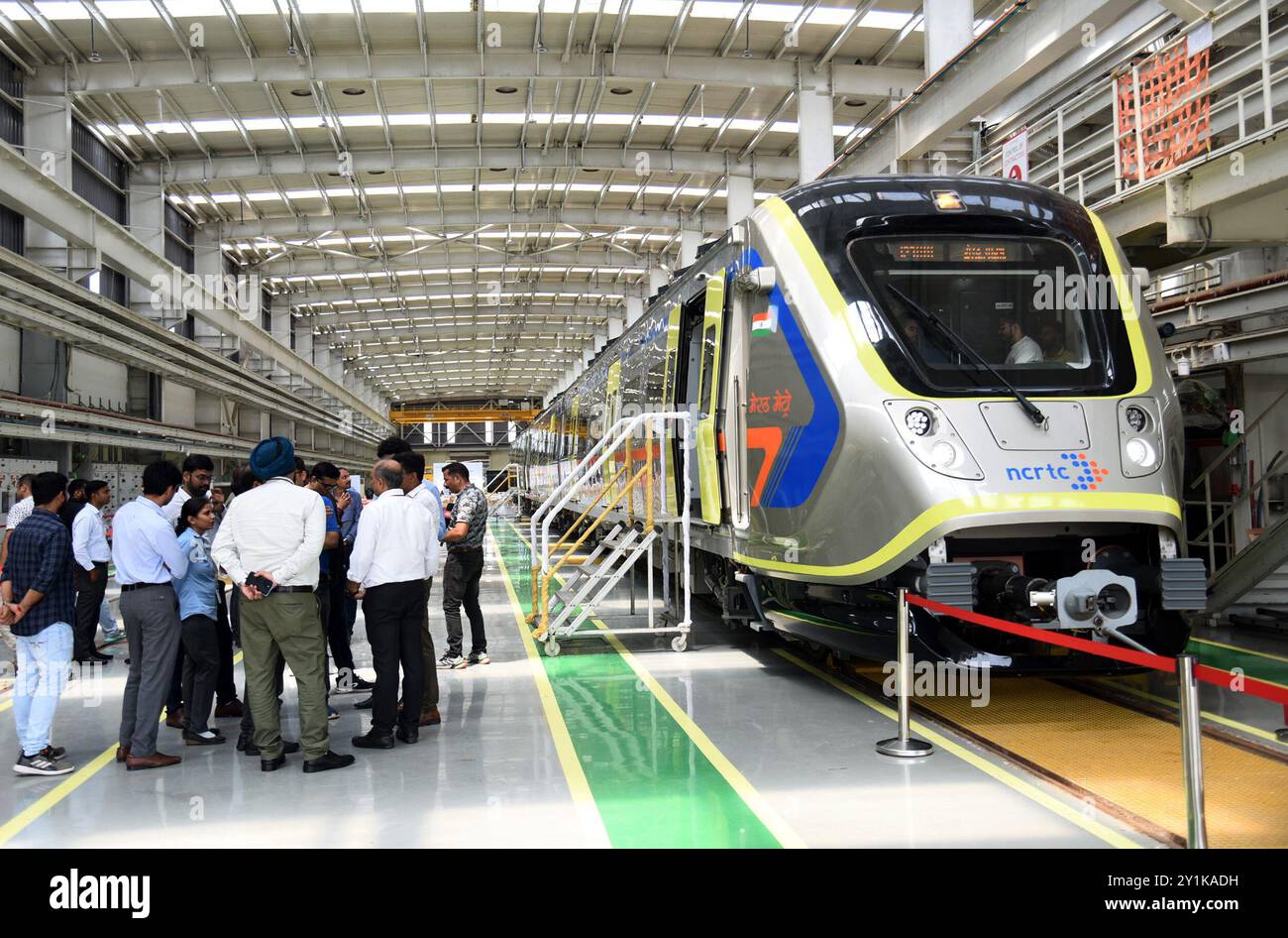 Transverse seating hi-res stock photography and images - Alamy