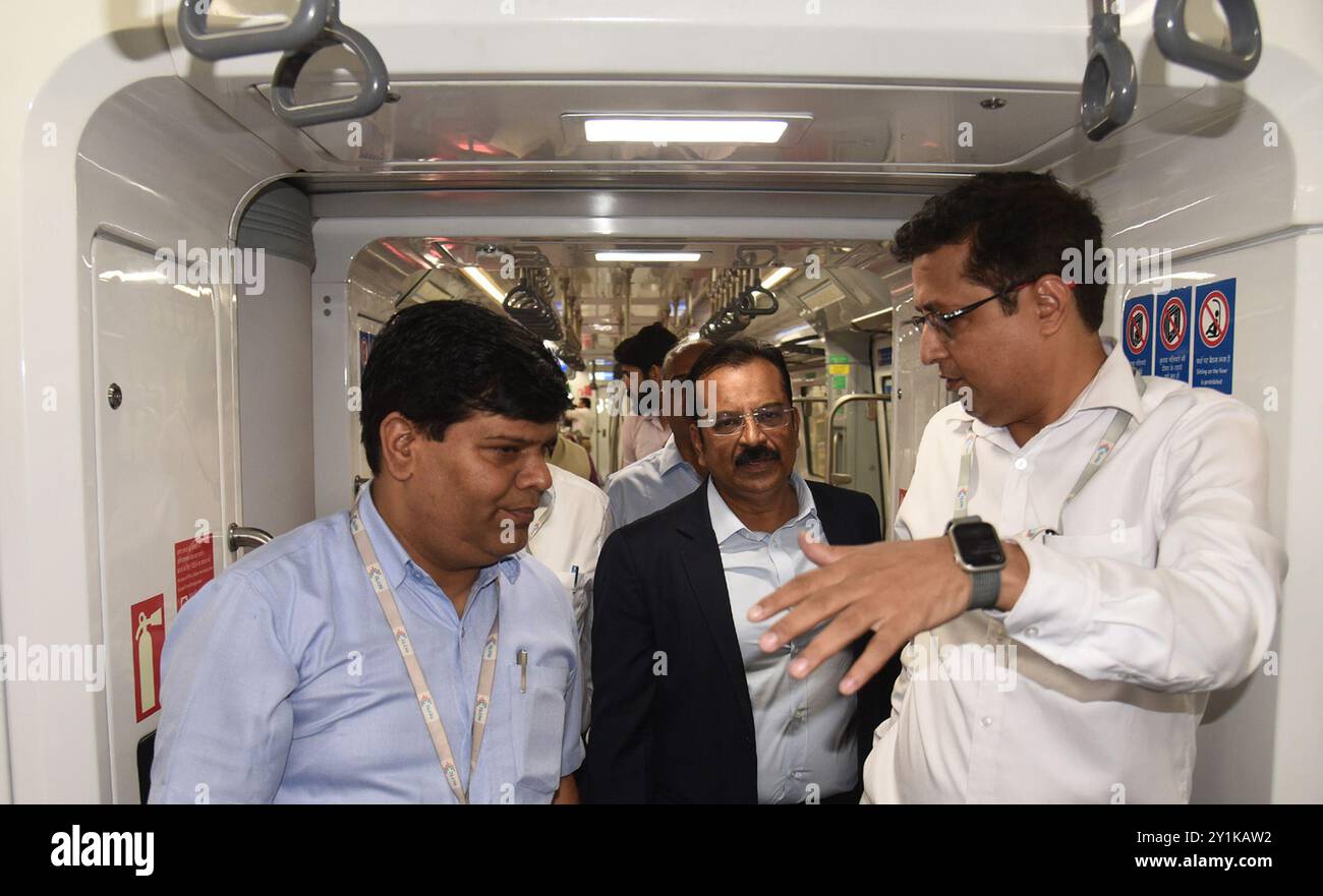 Transverse seating hi-res stock photography and images - Alamy