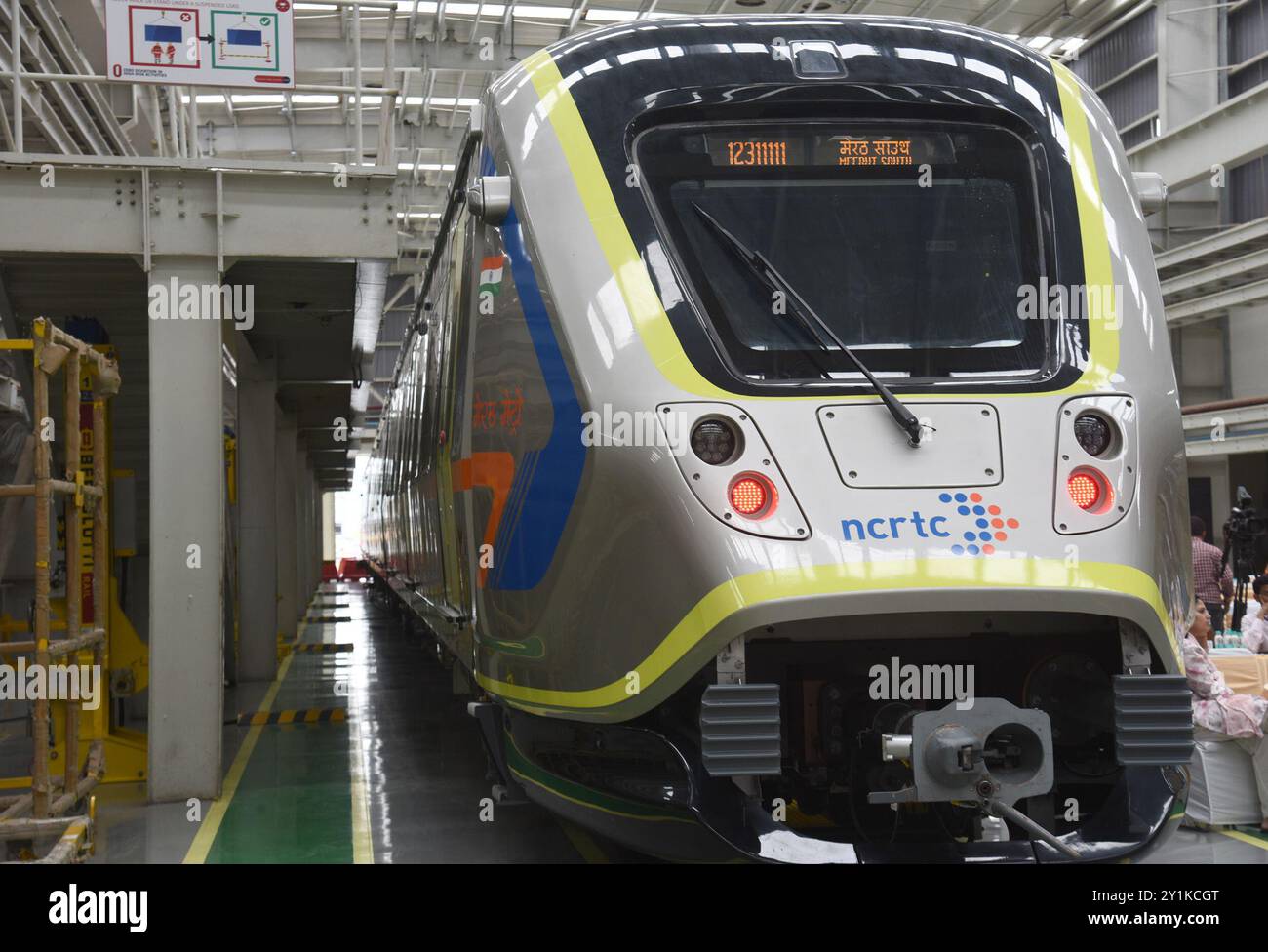 Transverse seating hi-res stock photography and images - Alamy