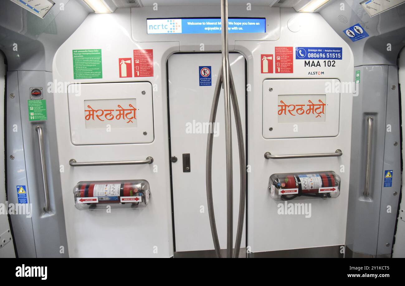 Transverse seating hi-res stock photography and images - Alamy