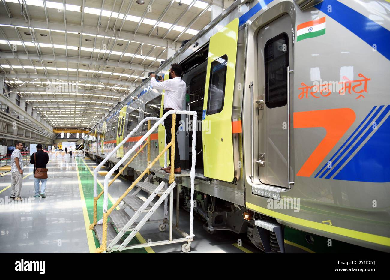 Transverse seating hi-res stock photography and images - Alamy