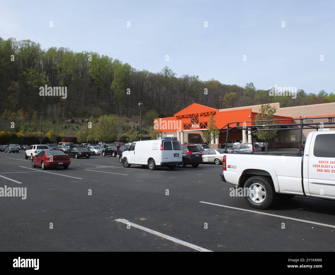Home depot hardware store hi-res stock photography and images - Alamy