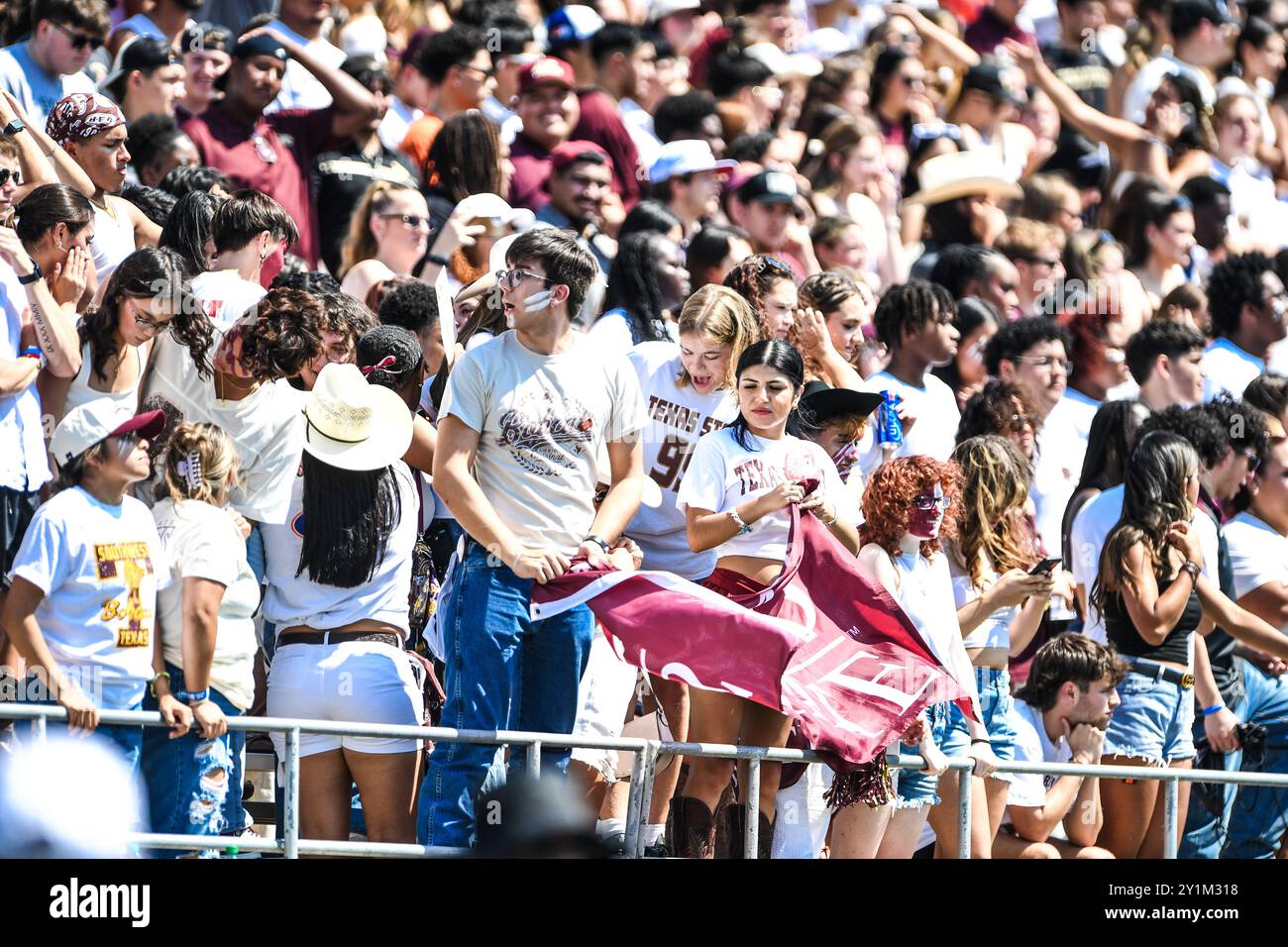Bobcat stadium hi-res stock photography and images - Alamy