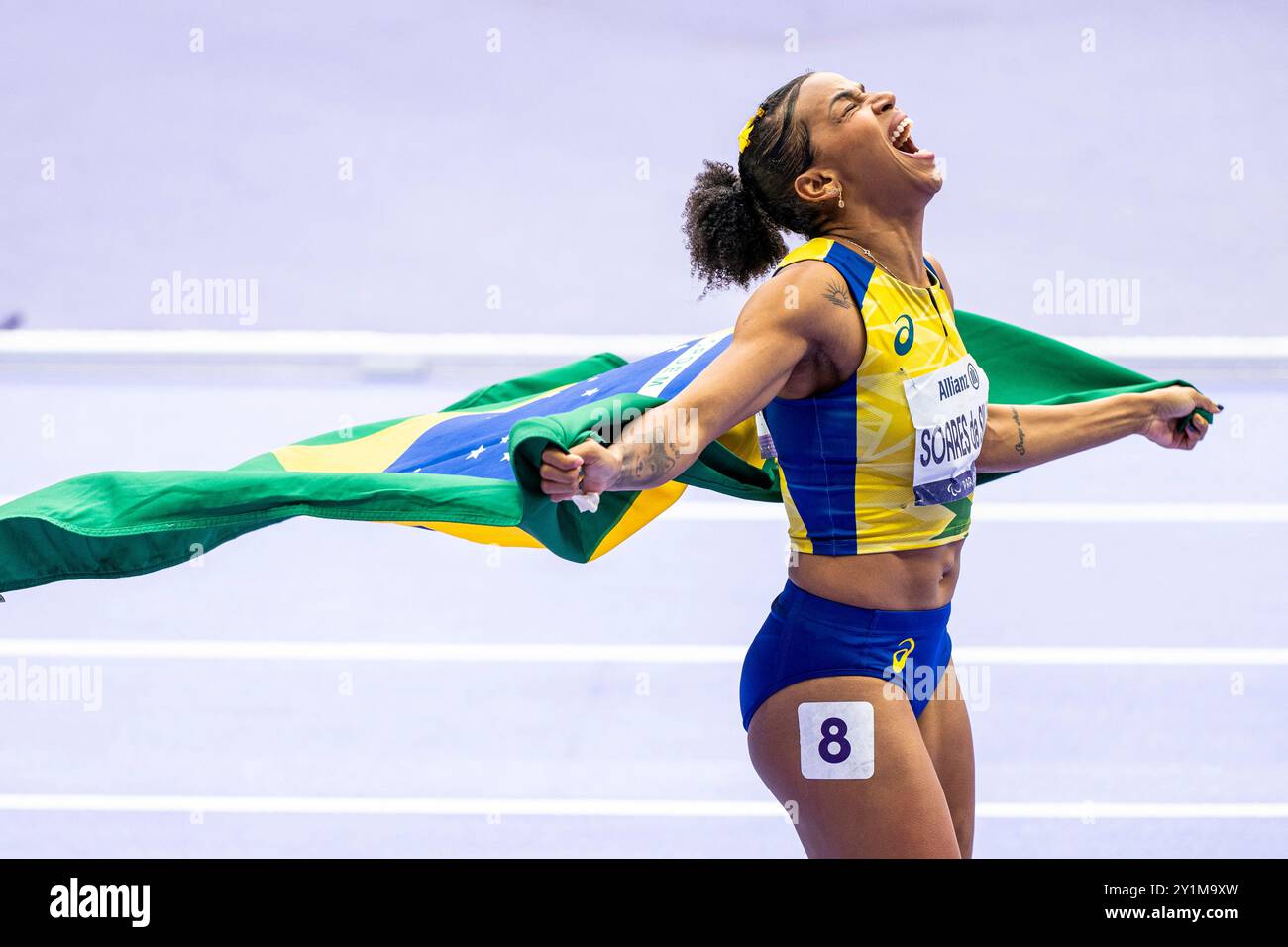 Brazil's Rayane Soares da Silva, celebrates winning the gold medal in ...