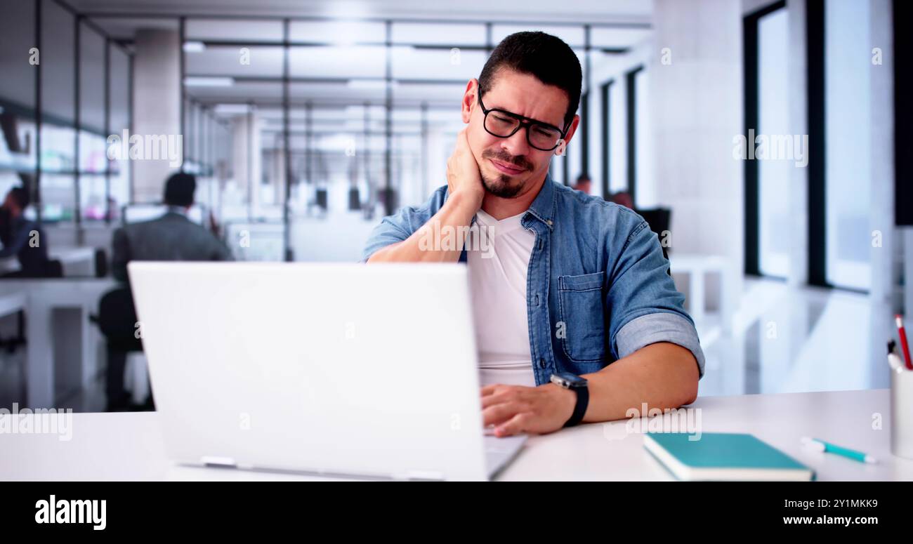 Slouch computer hi-res stock photography and images - Alamy