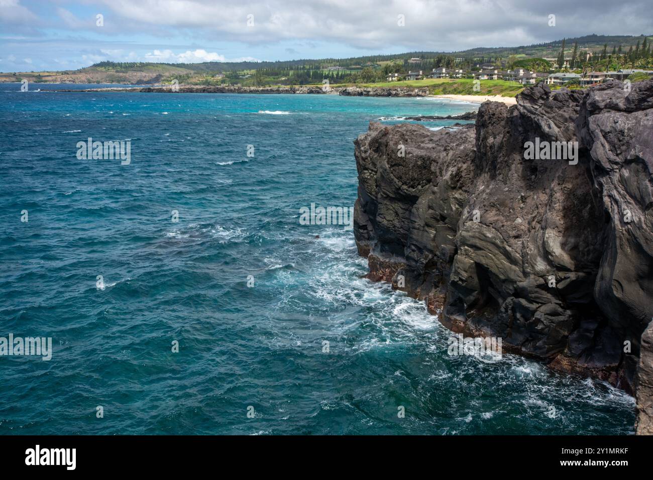 Rugged coastline at the tip of Makaluapuna Point in West Maui, Hawaii ...