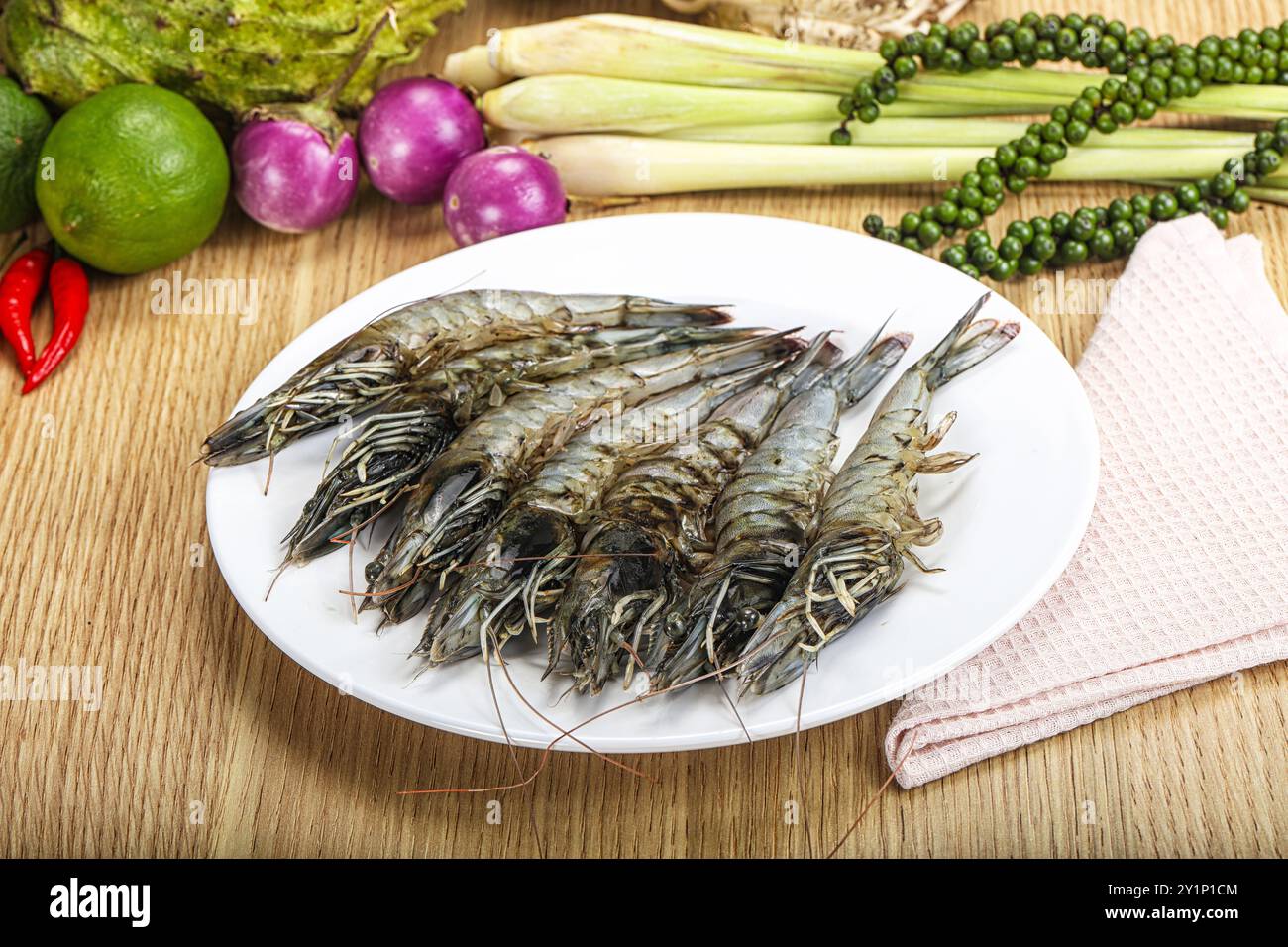 Fresh raw uncooked big tiger prawn Stock Photo - Alamy