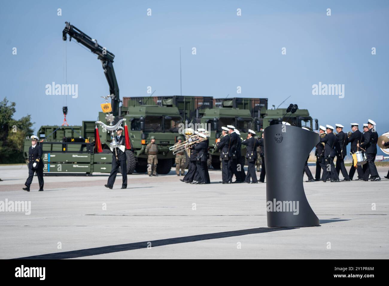 Indienststellung Waffensystem IRIS-T SLM durch Bundeskanzler und ...