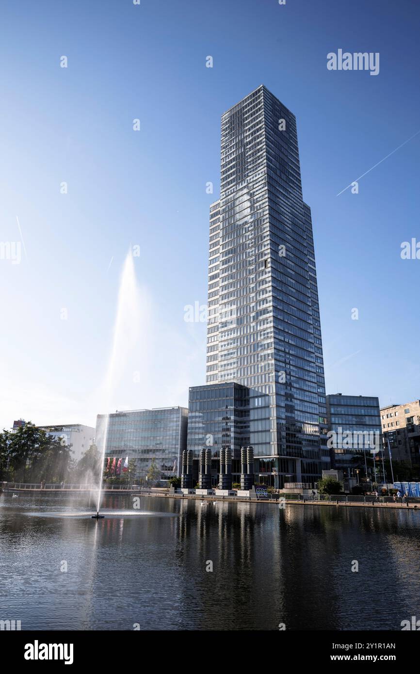 the Cologne Tower at the Mediapark, water fountain, Cologne, Germany ...