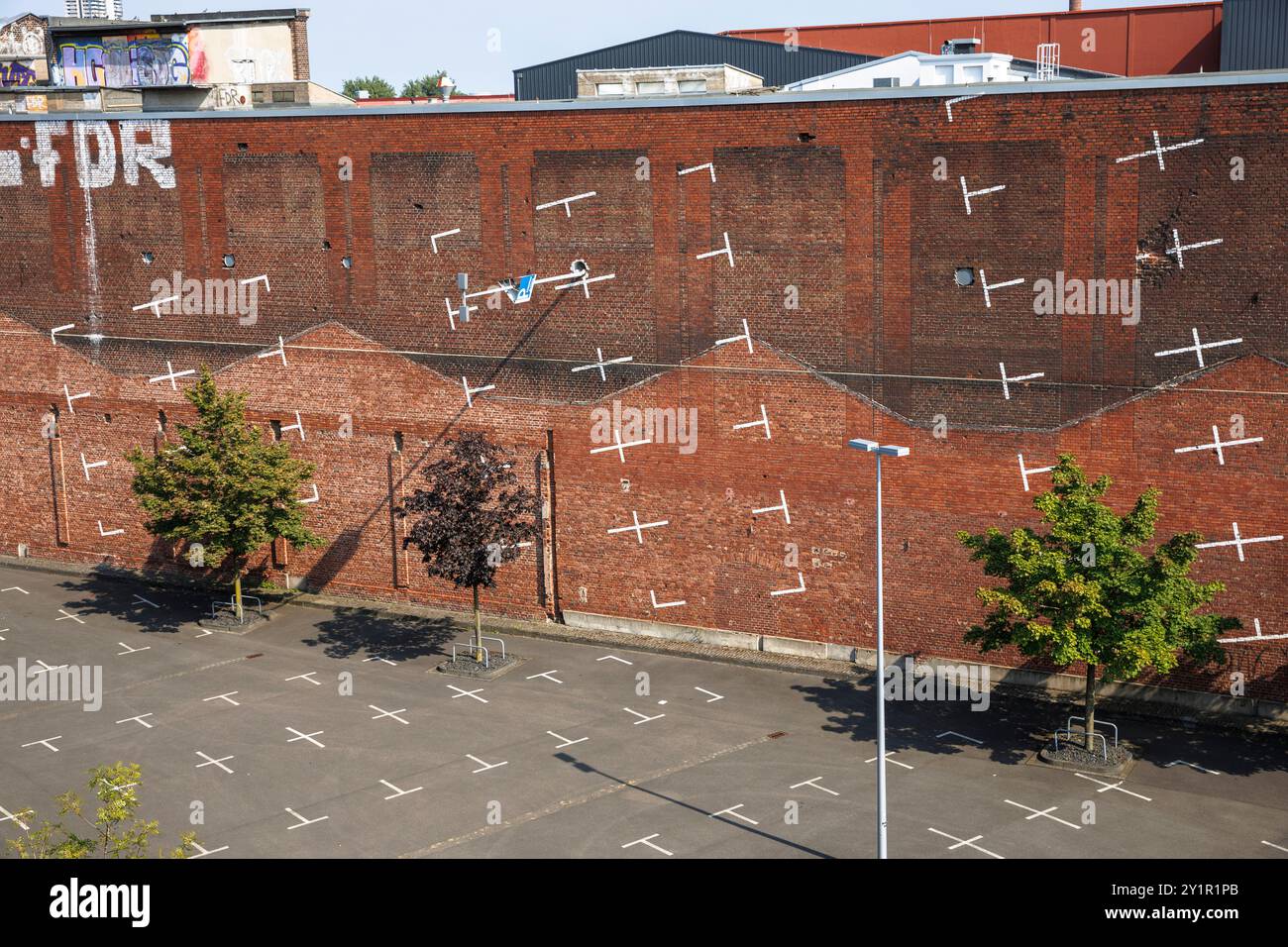 Vertikaler wand hi-res stock photography and images - Alamy