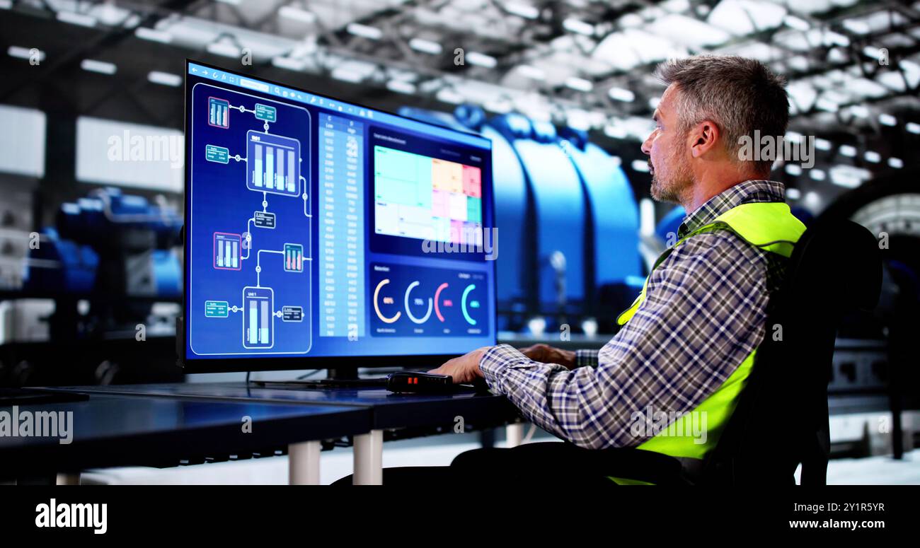 Engineer Operators Using Scada System At Industrial Plant Stock Photo - Alamy