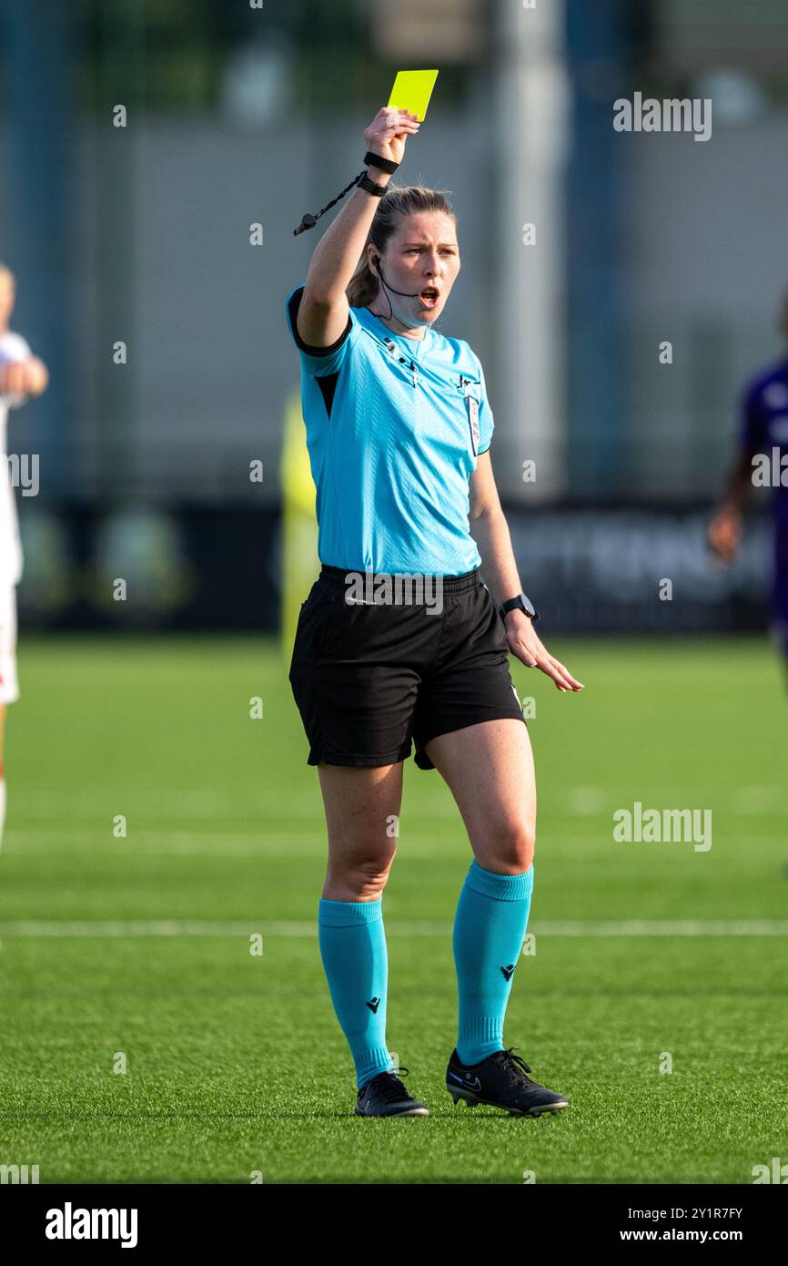 Abigail byrne 2024 hi-res stock photography and images - Alamy
