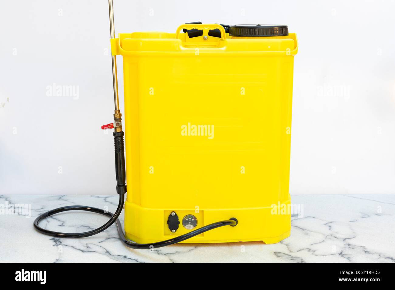 Battery sprayer hi-res stock photography and images - Alamy