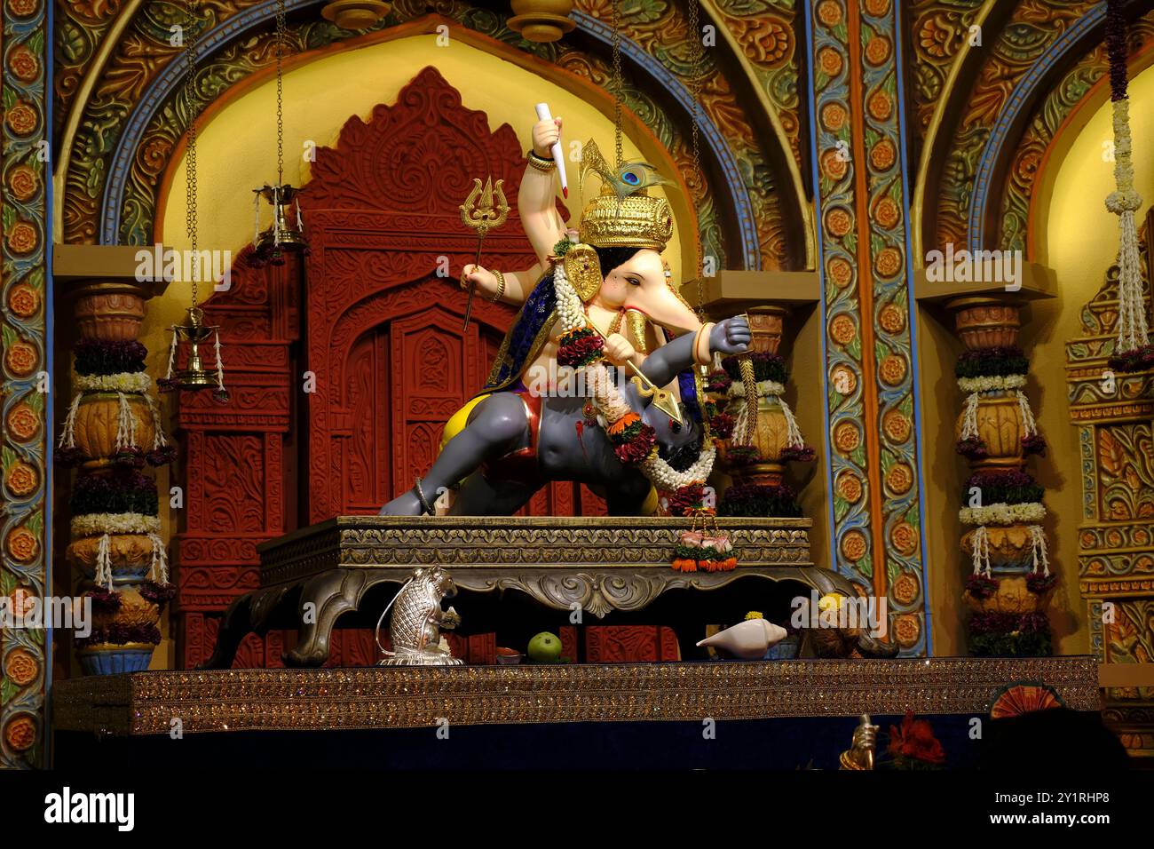 Bhausaheb rangari ganpati hi-res stock photography and images - Alamy