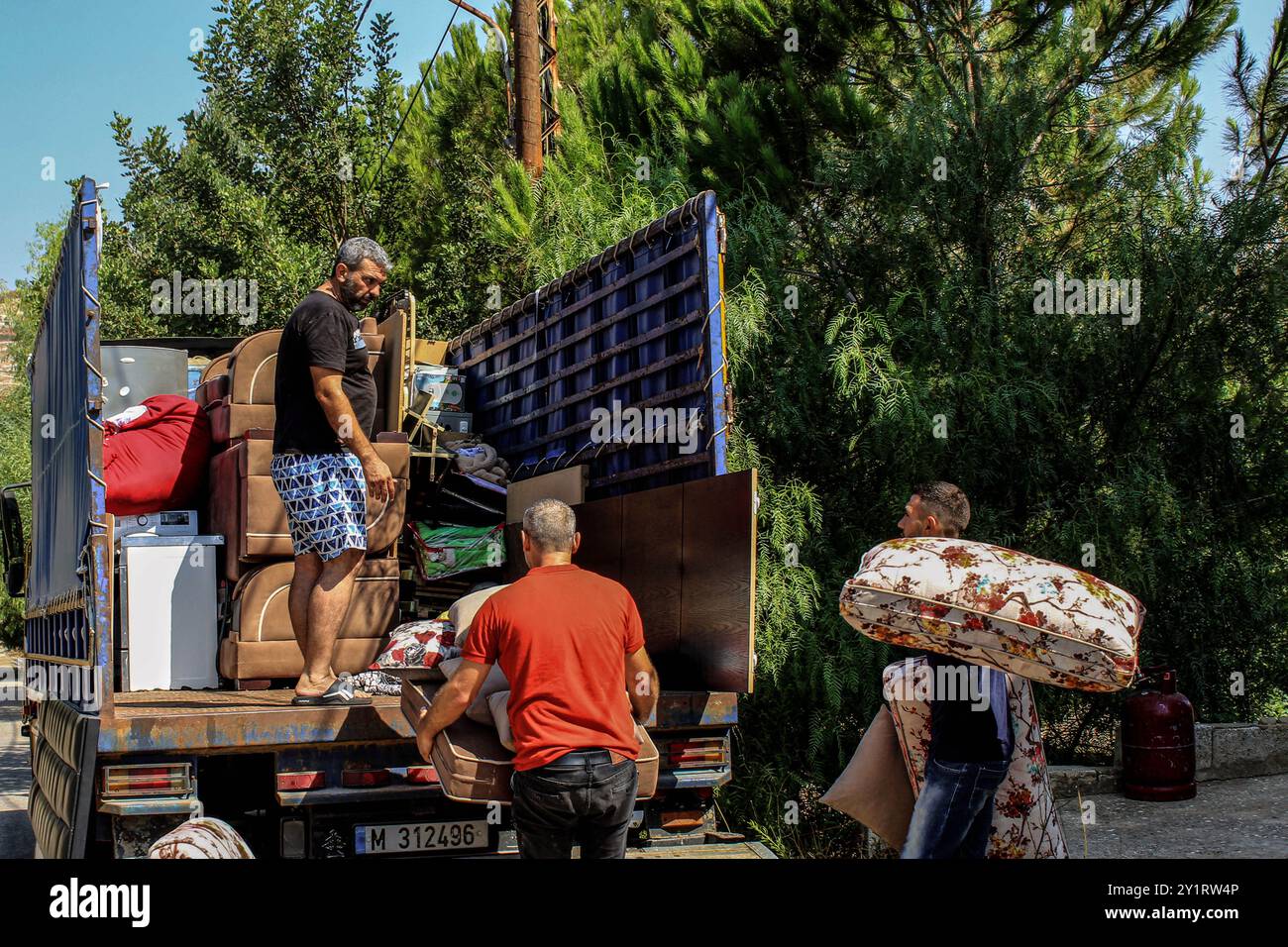 Khiam, Lebanon. 08th Sep, 2024. Lebanese residents of the southern ...