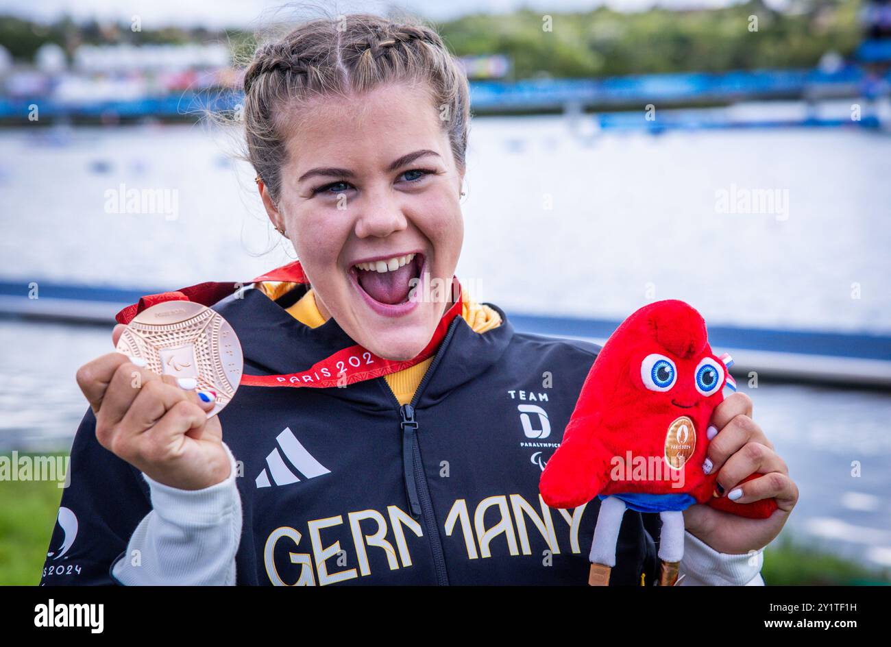 Paris, France. 08th Sep, 2024. Paralympics, Paris 2024, Kayak, Women ...