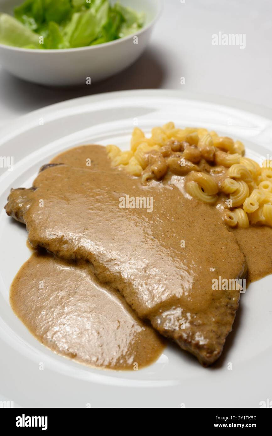 Rinderschnitzel hi-res stock photography and images - Alamy