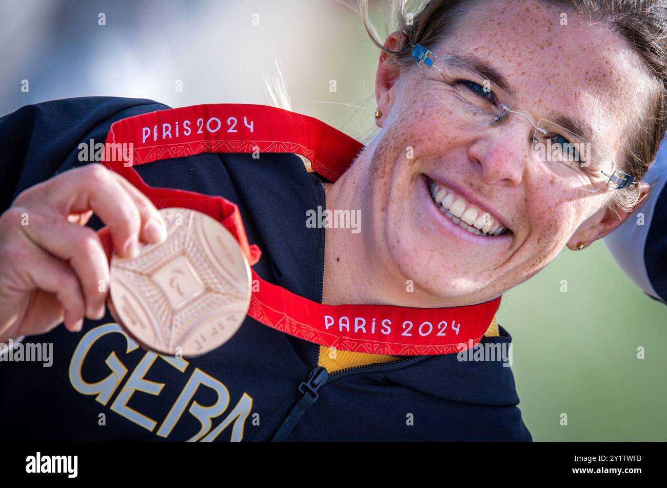 Paris, France. 08th Sep, 2024. Paralympics, Paris 2024, kayak, women ...