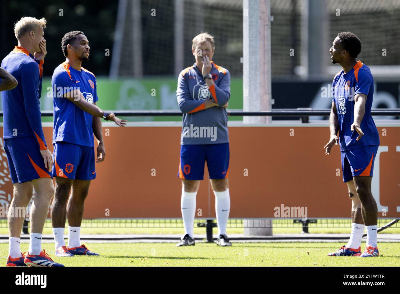ZEIST - Jurrien in conversation with his brother Quinten Timber, with ...