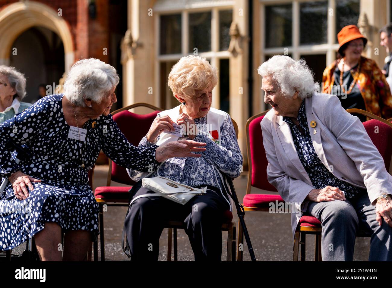 (left to right) Veterans Alice Wolynskyj, Ruth Bourne and Beryl Taylor ...