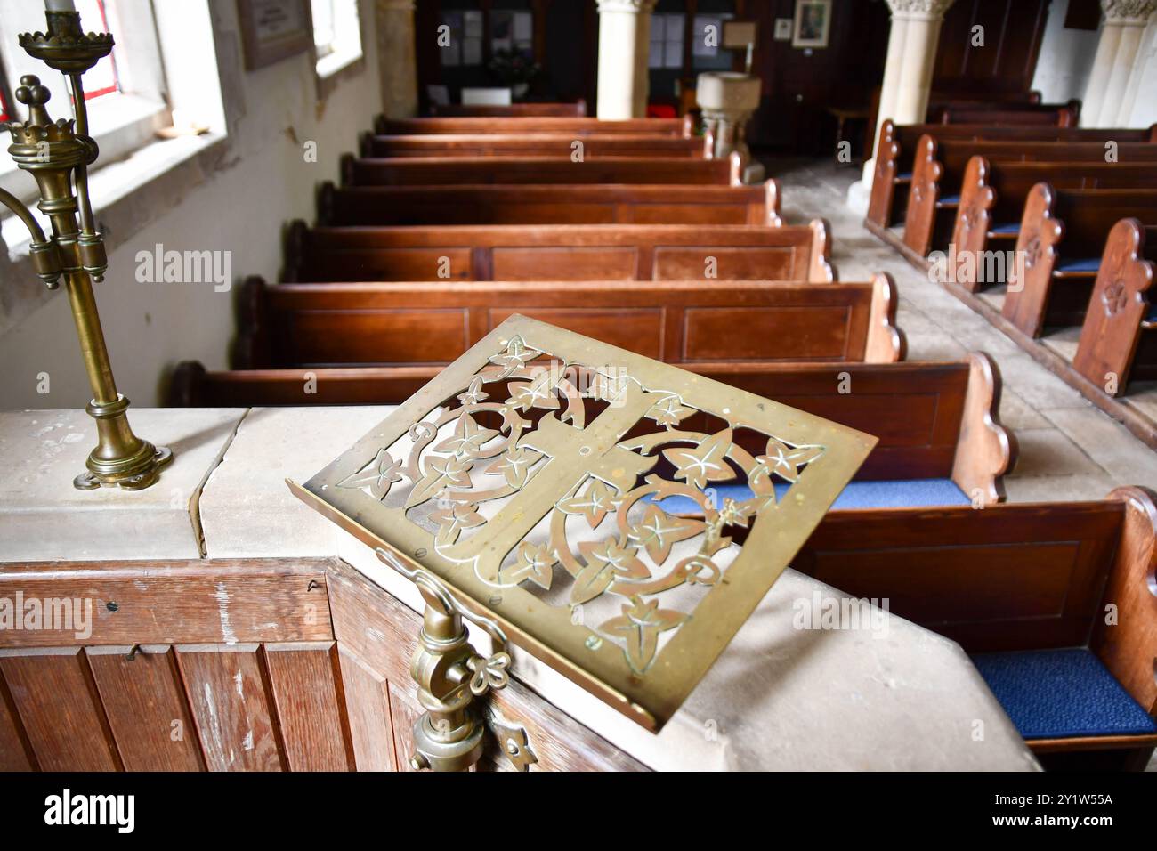 Wimple church moues Stock Photo - Alamy