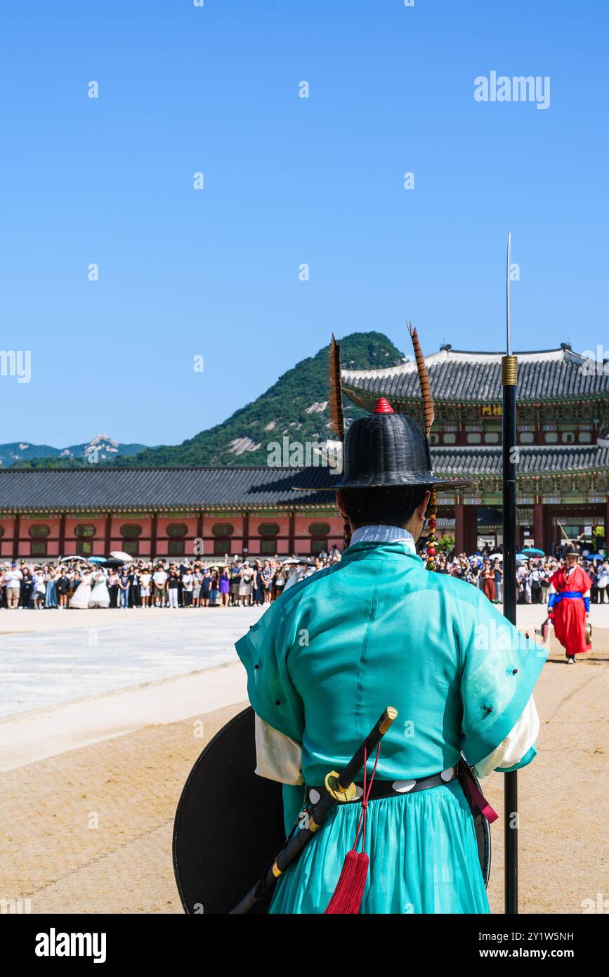 Seoul, South Korea - September 4 2024 - Traditional Korean Royal Guard ...