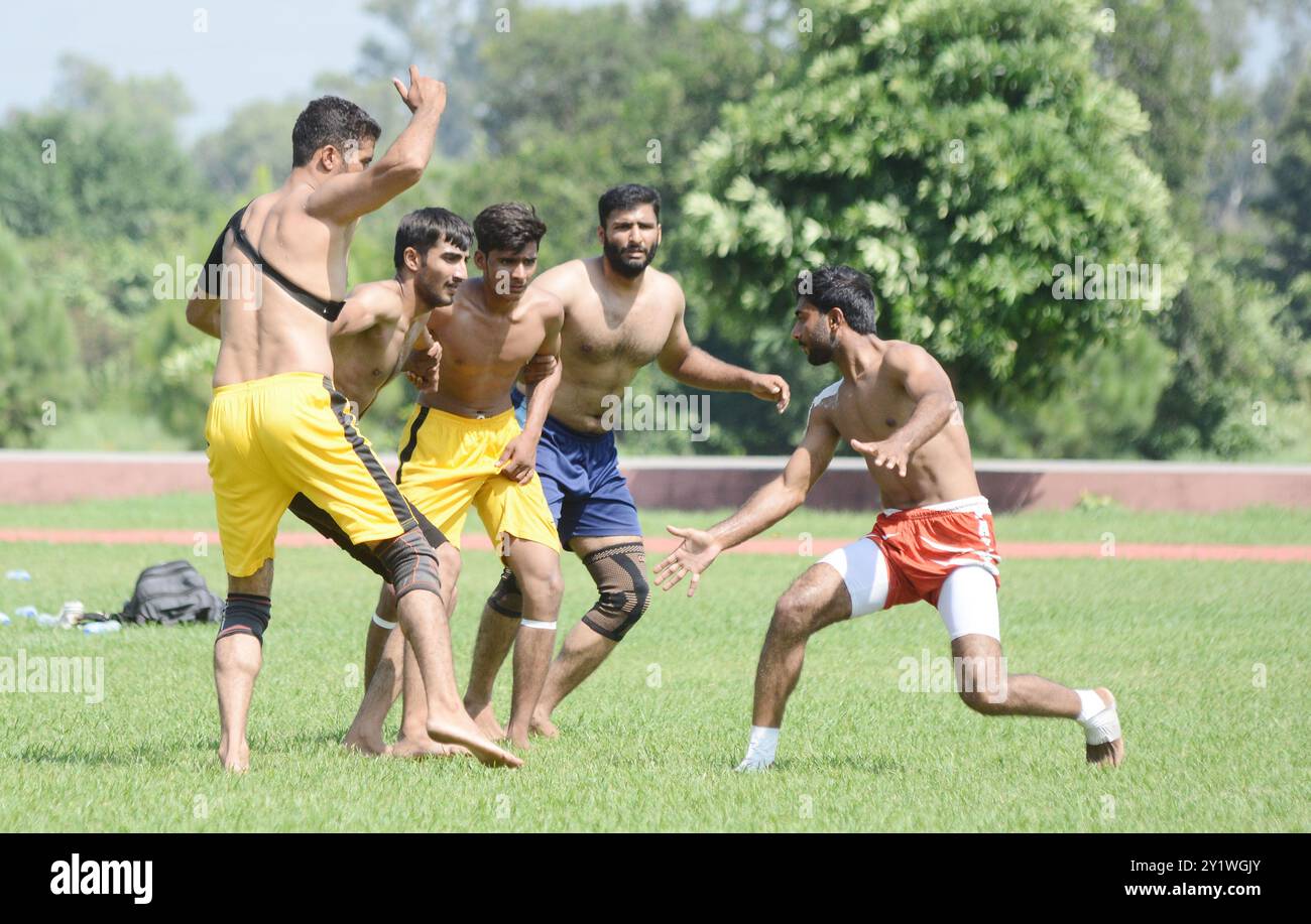 Kabaddi player hi-res stock photography and images - Alamy