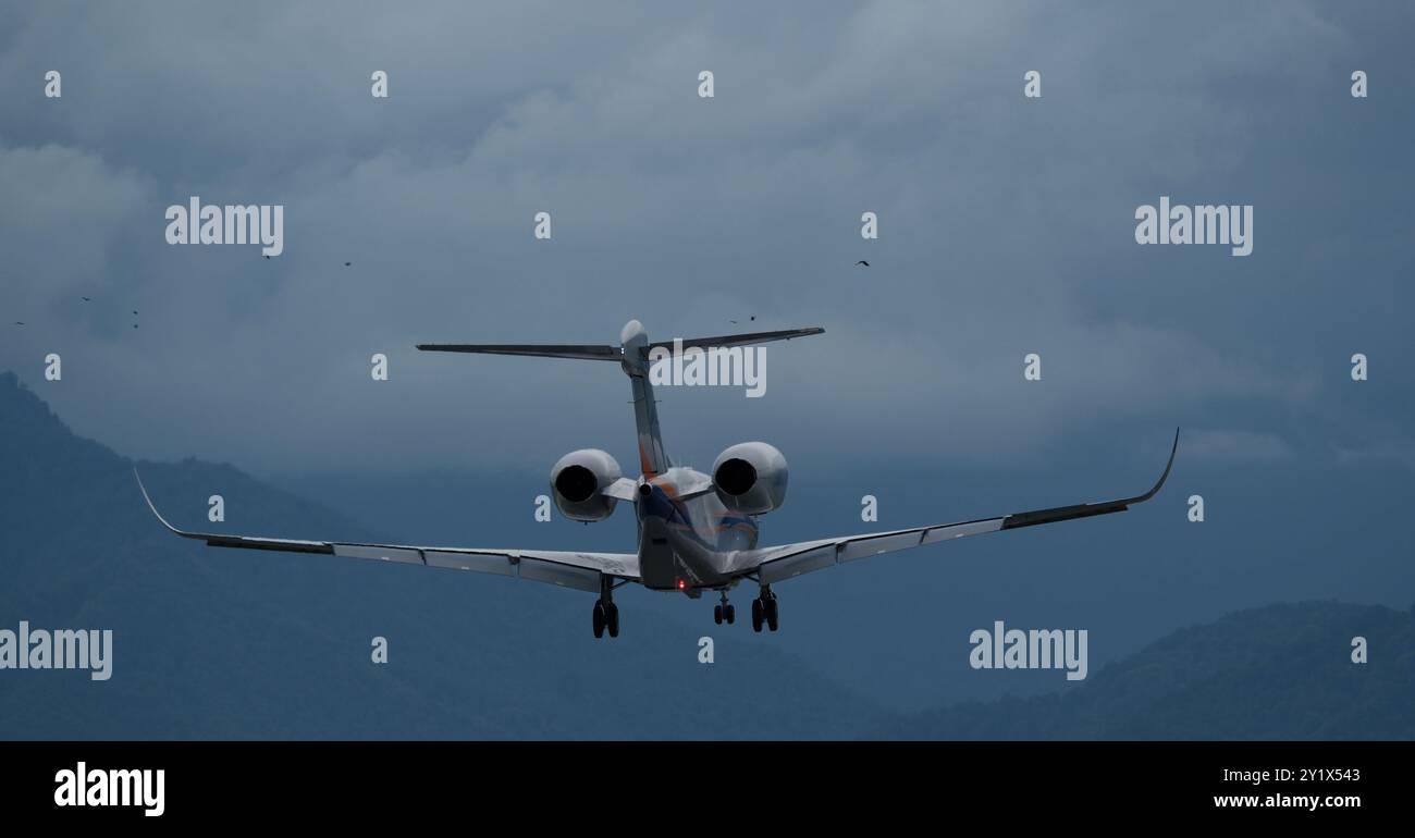 Corporate jet touching down hi-res stock photography and images - Alamy