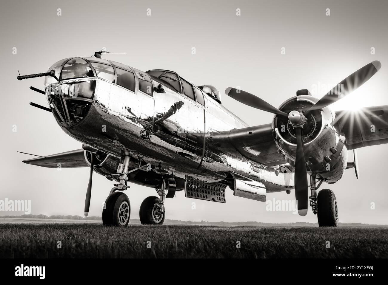 Bomber plane ww2 hi-res stock photography and images - Alamy