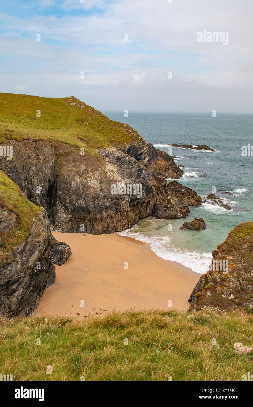 Gorgeous Cornish Coastal Path at Crantock, Cornwall Stock Photo - Alamy