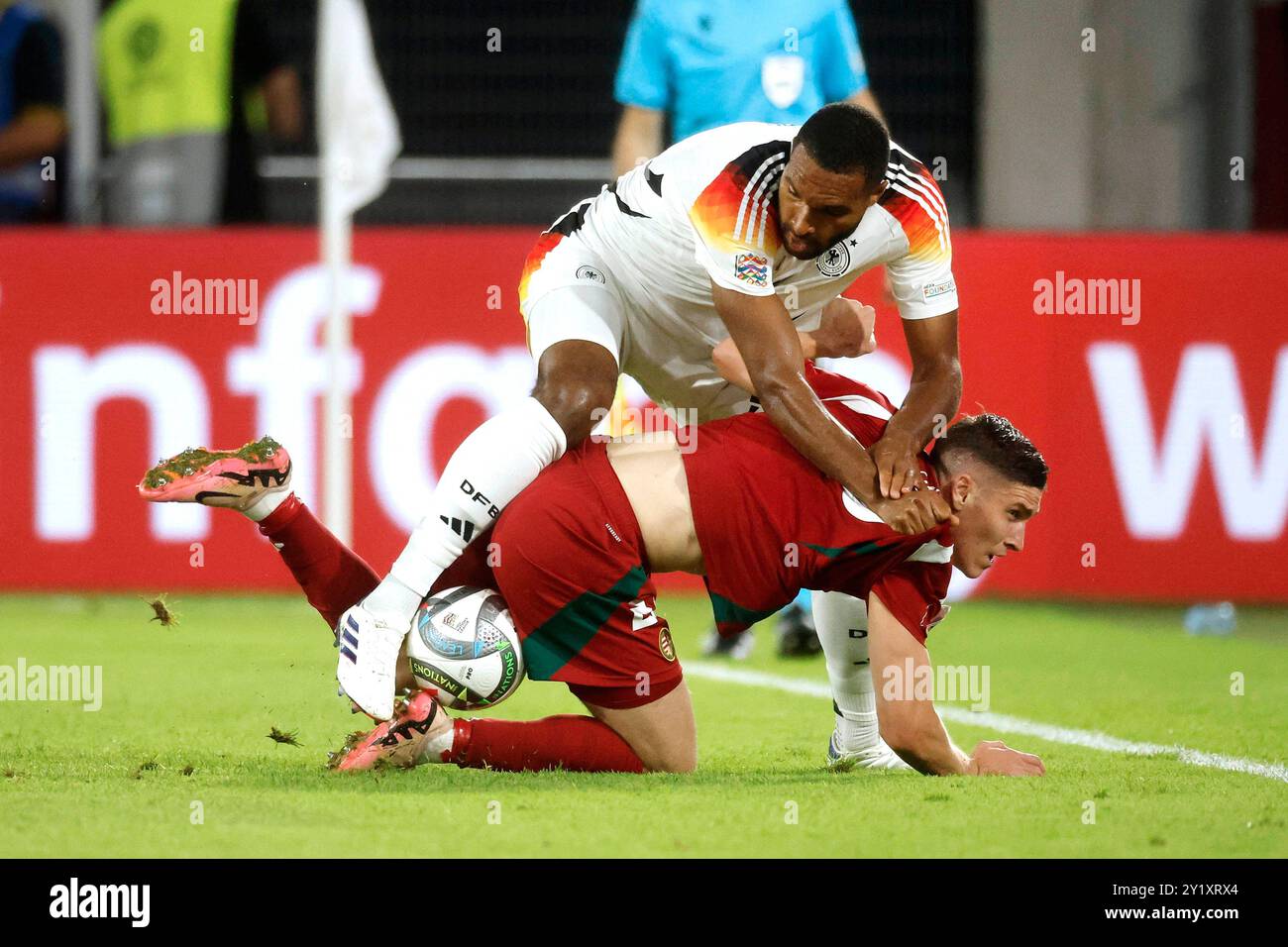 Düsseldorf, Merkur Spiel-Arena Deutschland Fussball, Football, Männer ...